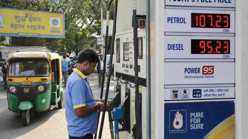 Indian Rupee Plunges to Record Low of 95.5 Against US Dollar as Crude ...